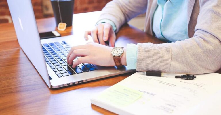 Disertasi: Pengertian, Tujuan, Contoh, dan Cara Membuatnya